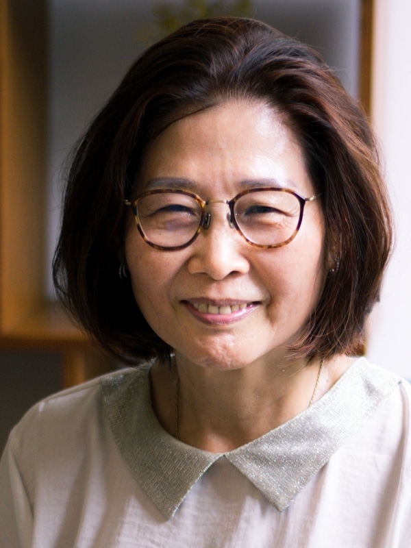 Ling Chow's Instagram, Twitter & Facebook on IDCrawl